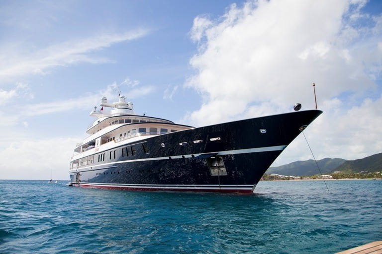 Yacht LEANDER G, Peene-Werft | CHARTERWORLD Luxury Superyacht Charters